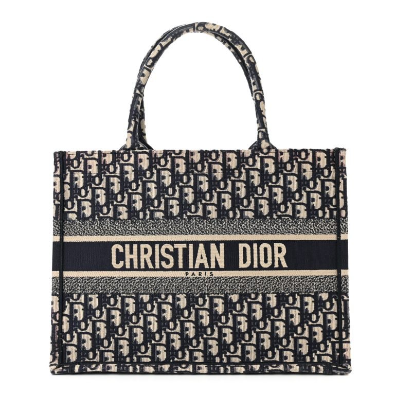 10 Best Designer Tote Bags To Carry Everywhere | Fifth Avenue Girl